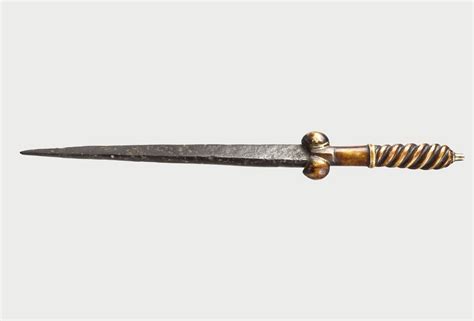 Types Of Daggers Styles Designs And Blades With Pictures