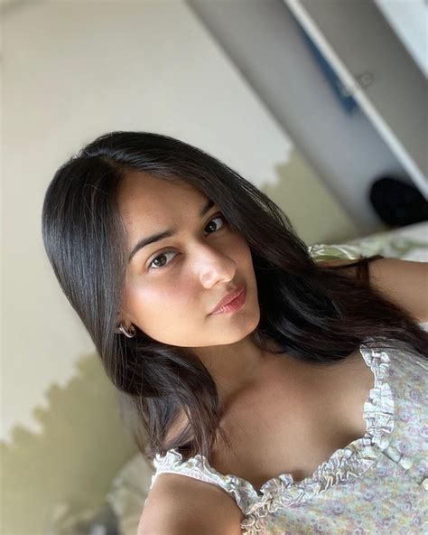 Actress Virti Vaghani Hd Photos And Wallpapers April 2023 Gethu Cinema