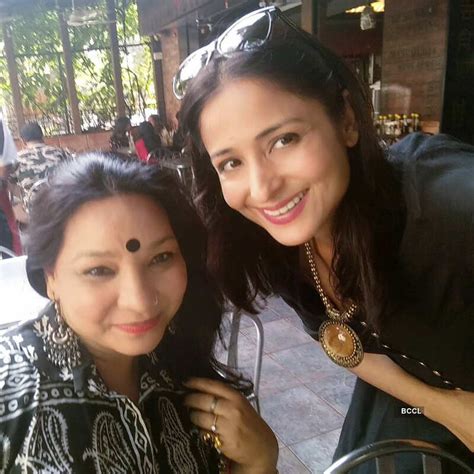 Yeh Rishta Kya Kehlata Hai Fame Lataa Saberwal Doesnt Seem To Age At All The Etimes