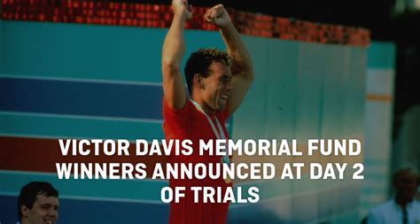 Molly Gowans Earns Victor Davis Memorial Award Pacific Coast Swimming