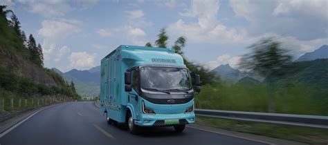 Commercial Vehicles In Uae Trucks Dubai Qingling
