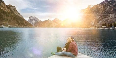The 4 Zodiac Signs That Fall In Love At First Sight Yourtango