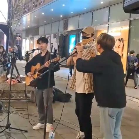 Cute Cat Collab With Singer Viral Trending Shorts Youtube