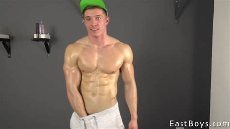 Casting Muscle Flex Jerking Off Larry Mccormick