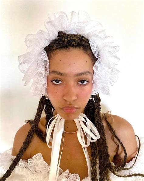 Dollcore 101 Everything You Need To Know — Dollete Coquette Balletcore Bow