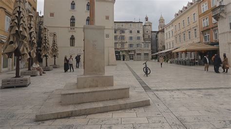 Grad Split će Ukloniti Sporni I Postaviti Novi štandarac Hrt