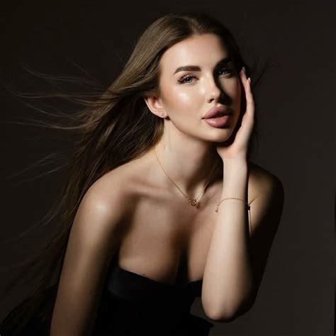 Anna Kononenko Anetkononenko • Threads Say More