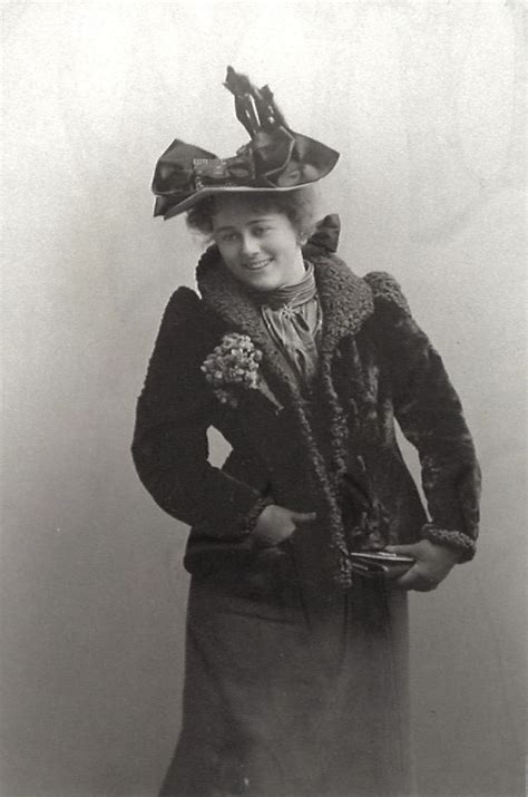 Edna Wallace Hopper 1899 Riding Helmets Riding Old Pictures