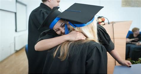 Peinados Para Graduaci N