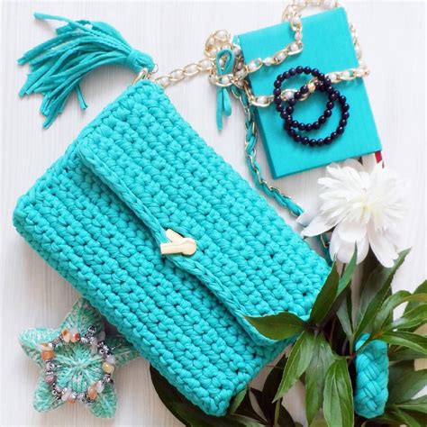 сумочка из трикотажной пряжи. | Top handle bag, Bags, Fashion