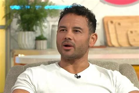Ryan Thomas Supported As He Confirms Heartbreaking Loss Four Years After Singer Dads Death