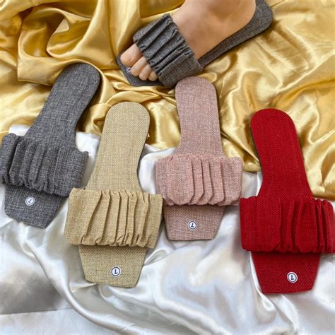 New Agatha Abaka Ins Crumpled Trendy Fashionable Flat Sandals For