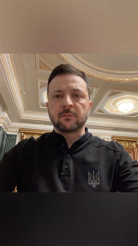 Володимир Зеленський Росія вдарила керованою авіабомбою по девʼятиповерхівці в Харкові На