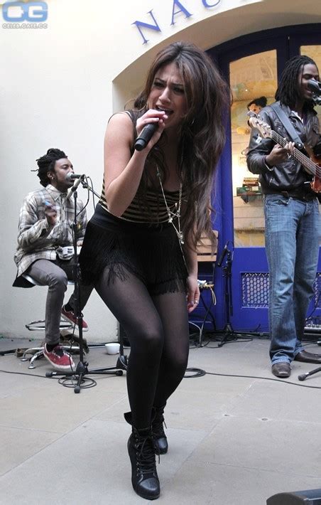 Обнажённая Габриэлла Чилми горячие интимные фото обнаженной певицы