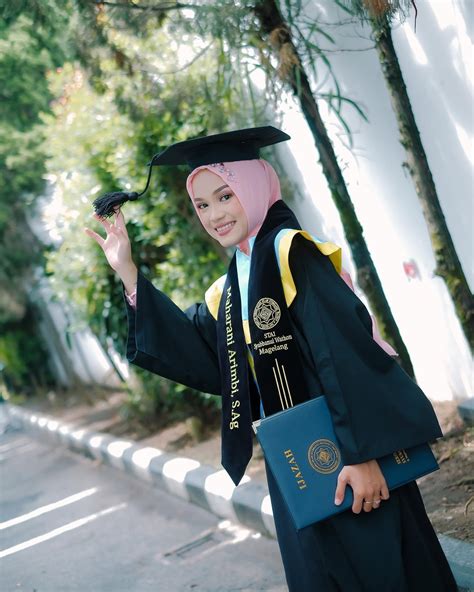 𝐀𝐫𝐢𝐦𝐛𝐢 𝐏𝐮𝐛𝐥𝐢𝐜 𝐒𝐩𝐞𝐚𝐤𝐞𝐫 Maharaniarimbi • Instagram Photos And Videos