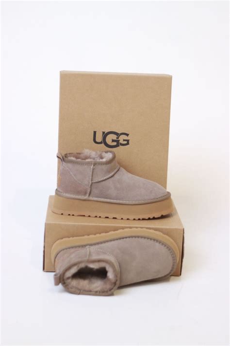 Угги UGG - купить с доставкой по выгодным ценам в интернет-магазине ...