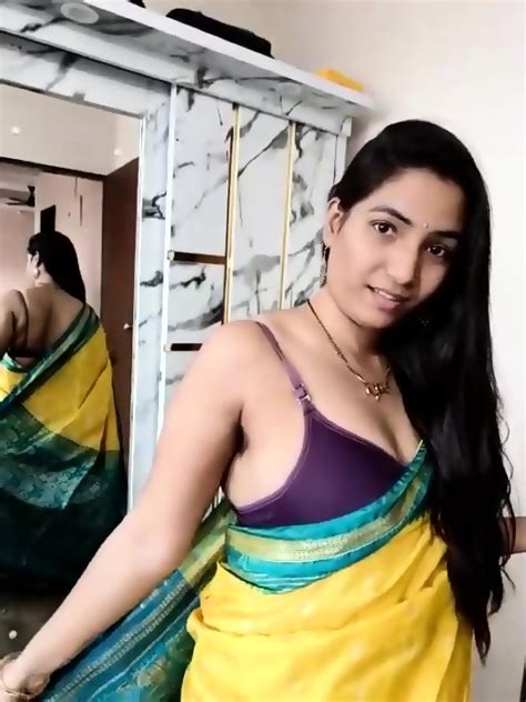 Desi Bhabhi In Saree Premium Show