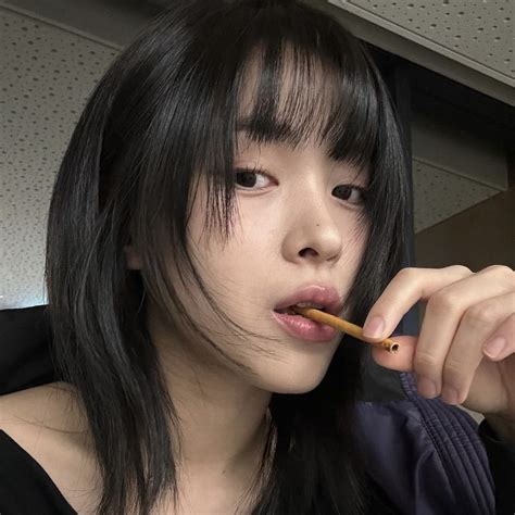 ୧ ‧₊˚ ☁️⋅♡ In 2024 Itzy Beautiful Girl Facebook Pretty People