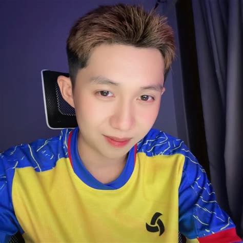 Phạm Văn Hiếu Hieuiker • Threads Say More