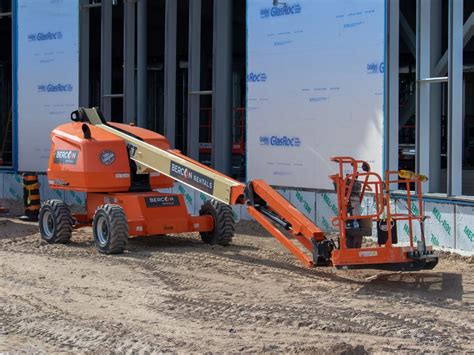 The Types Of Construction Lifts For Modern Projects And Their Uses