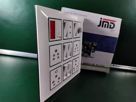 18 Module Plate Finish Type Glossy At ₹ 145piece In New Delhi Id 2850539835388