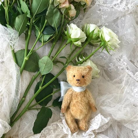 Iris Bears Мишутка уже в магазине Bearpile ждёт свою маму Кстати я назвала его Levi