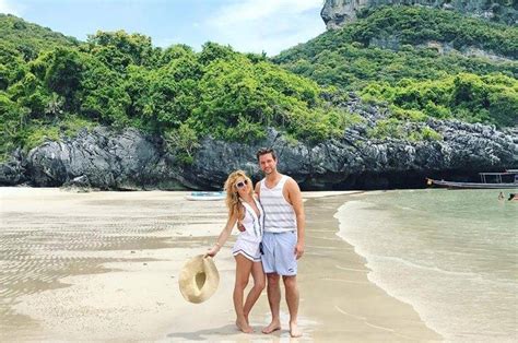 Tara Lipinski And Todd Kapostasy Celebrity Wedding In South Carolina