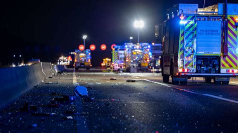 Tödlicher Unfall auf A3 im Kreis Offenbach: Ein Mensch stirbt - mehrere werden verletzt