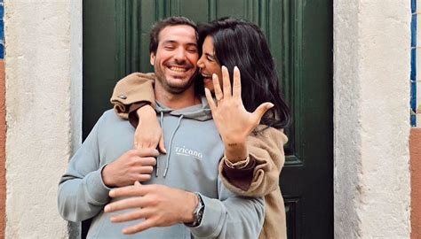 Mia Rose Assinala Um M S De Casada Com O Amor Da Minha Vida