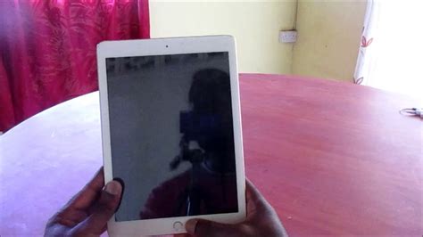 Ipad Screen Is Black And White Lines At Ida Quimby Blog