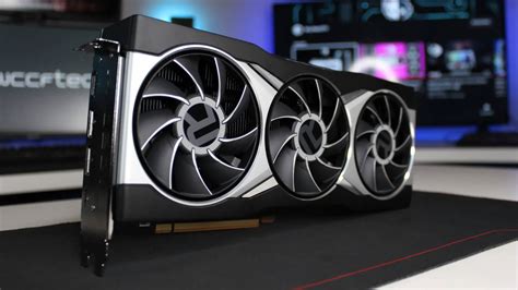 AMD Radeon RX 6950 XT будет заметно мощней RX 6900 XT