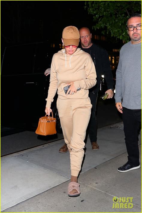 Katy Perry Spotted In Nyc Ahead Of Met Gala But Sadly Wont Be In Town
