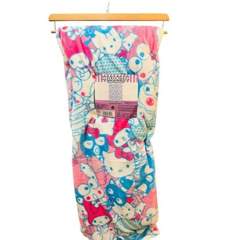 Hello Kitty Accents Kuromi Hello Kitty And Friends Throw 6 X 70 Sticking Together Easter