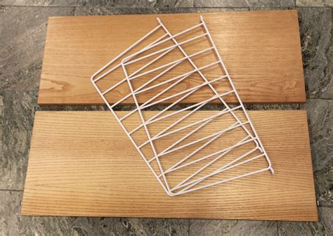 Stringhylla I Ek Med Vita Gavlar 80x30x52 Cm Linne And Lump I Laxå Ab Förvaring