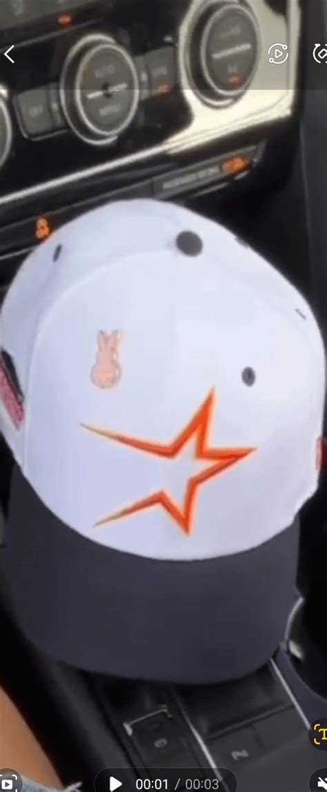 can someone help me find this Astros fitted? cannot find it anywhere on the internet 😭 : r ...