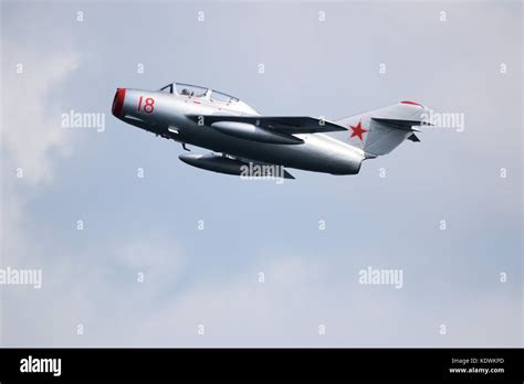 Mig 15 Banque de photographies et d’images à haute résolution - Alamy