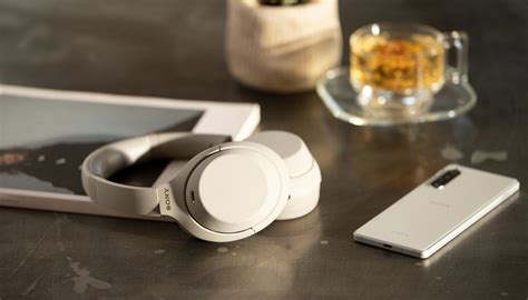 Mobile-review.com Обзор беспроводных наушников с шумоподавлением – Sony ...