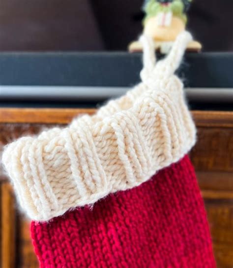 Knit Christmas Stocking Pattern Artofit