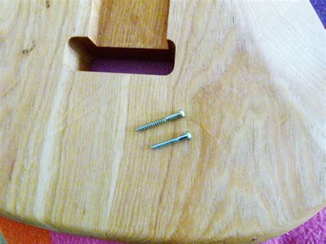 Technique Assemblage Dune Stratocaster Custom Installation Du Vibrato