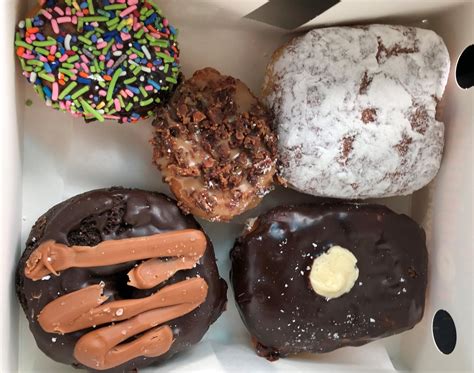 Nomadic Newfies Tacoma Art Museum And Legendary Doughnuts