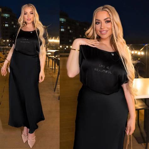 Міді спідниця — ціна 740 грн у каталозі Міді спідниці Купити жіночі речі за доступною ціною на