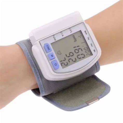 Technuv Automatic Wrist Watch Blood Pressure Monitor, for Personal, CK ...