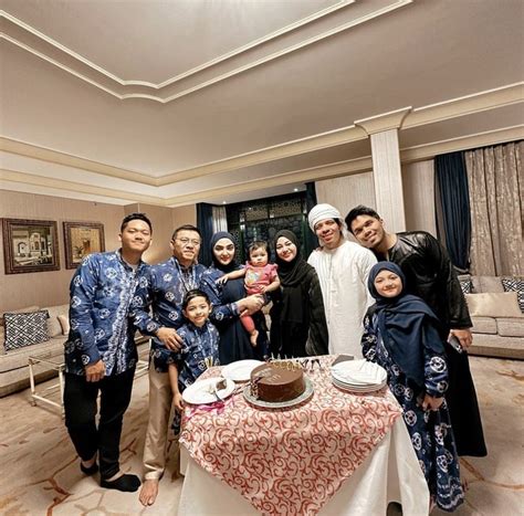 Romantisnya Atta Halilintar Dan Aurel Hermansyah Saat Kulineran Di Turki