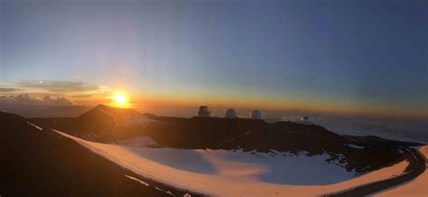 How To Visit Mauna Kea At Sunset Hawaiis Big Island 13579ft Sacred