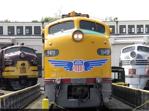 Up 949 E9a