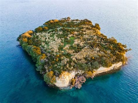 Volcanic Islands 10 Of The Worlds Most Fascinating