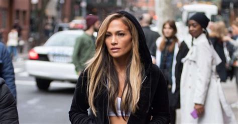 Rrobat E Vajzave Që Nuk Preferohen Nga Meshkujt Kryesore