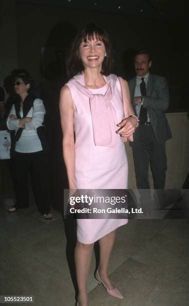 1 789 Victoria Principal Fotos Und Hochauflösende Bilder Getty Images