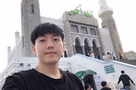 Daud Kim Estrella Del K Pop Convertida Al Islam Visita Irán Rahyafteha Rahyafteha