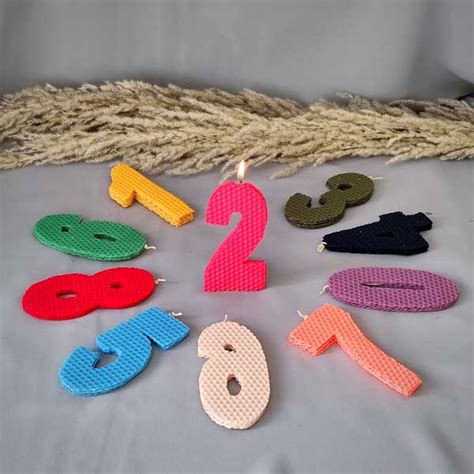 خرید آنلاین شمع مومی اعداد انگلیسی سارموم تهیه شده از موم طبیعی زنبور و فیتیله موم خورده